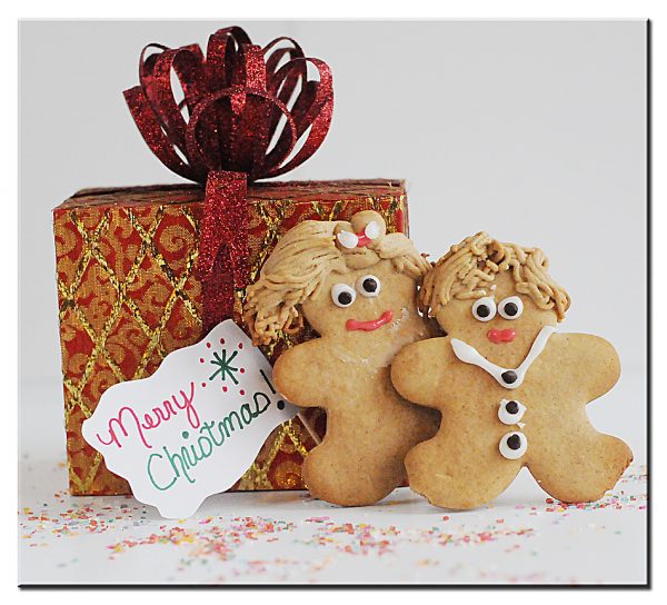 Gingerbread Family Christmas - Dine and Dish