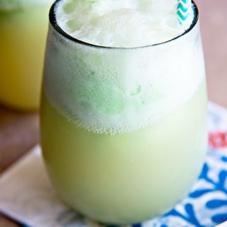 It's THE Cocktail of the Summer! - Dine and Dish